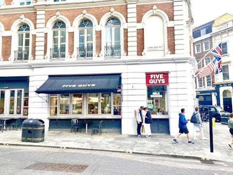 Sash & Stage, Holborn, London | Plum Guide