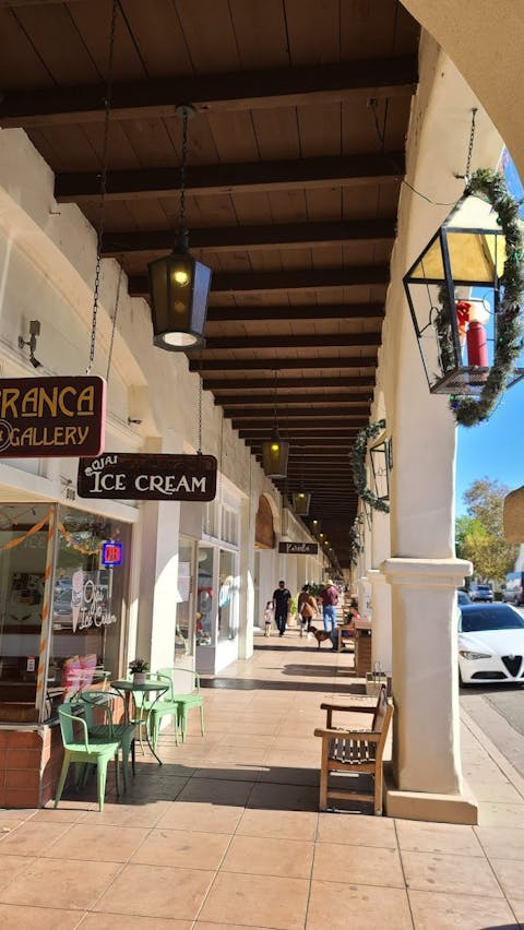 The Pepper Tree, Ventura County, California | Plum Guide