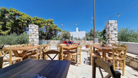 Seashell Sanctum, Paros, Greece | Plum Guide