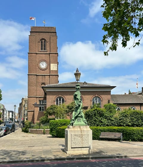 The Chelsea Way, London, England | Plum Guide