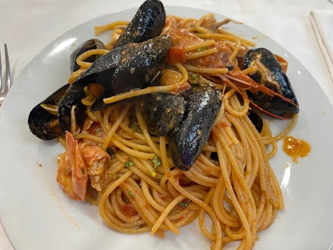 The Roman Violet, Aurelio, Rome | Plum Guide