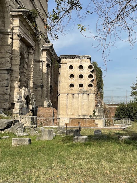 Network Grande, Tiburtino, Rome | Plum Guide