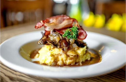 Gallery Viewing, Suffolk, England | Plum Guide