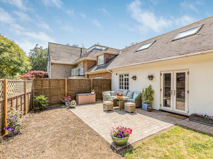 Garden Nest, Funtington, Chichester | Plum Guide