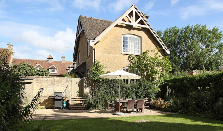 The Fireside Fortunes, Oxfordshire | Plum Guide