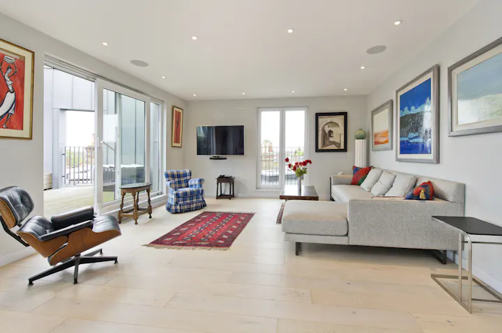 The Englishman, London, England | Plum Guide