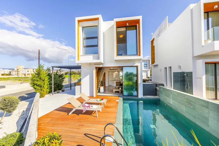 The Sunburst, Paphos, Cyprus | Plum Guide