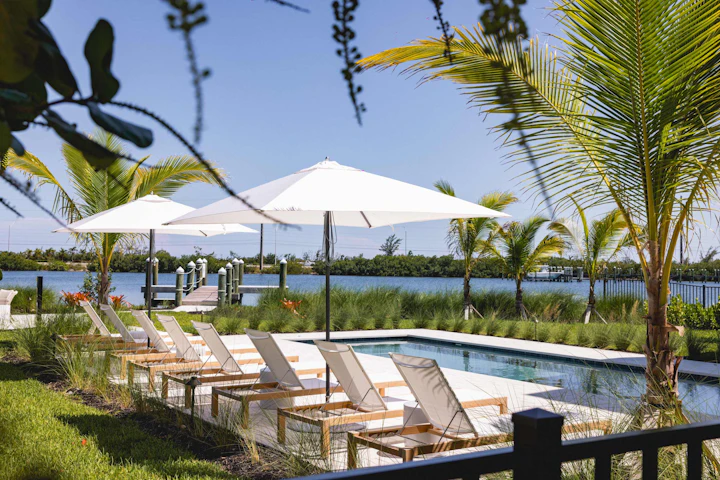 Waterfront Pearl, Key Haven, Key West | Plum Guide