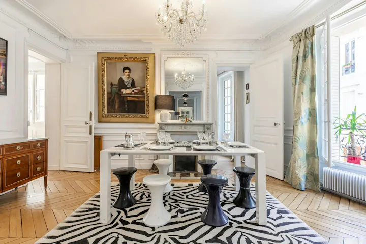 The Parisian Abode, Chaillot, Paris | Plum Guide