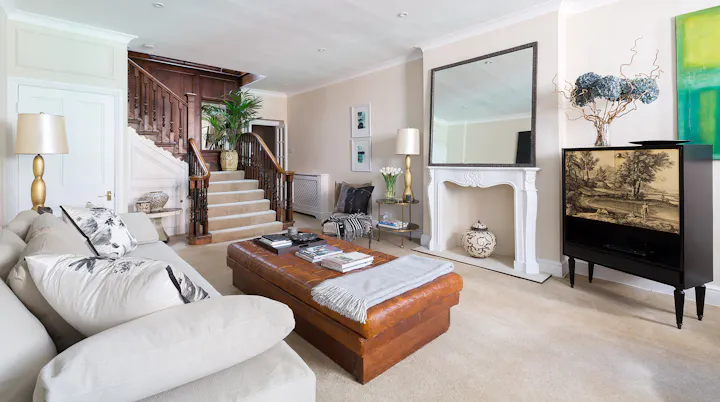 Walnut Walk, London, England | Plum Guide