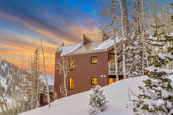 White Timberline, Utah, United States | Plum Guide