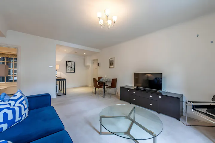 Royal Accent, London, England | Plum Guide