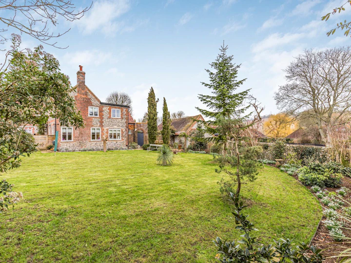The Magnificent March, West Sussex, England | Plum Guide