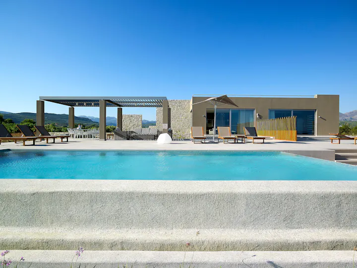 Apples of Kydonia, Chania, Crete | Plum Guide