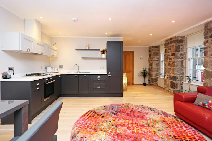 Timorous Beastie, Edinburgh New Town, Edinburgh | Plum Guide