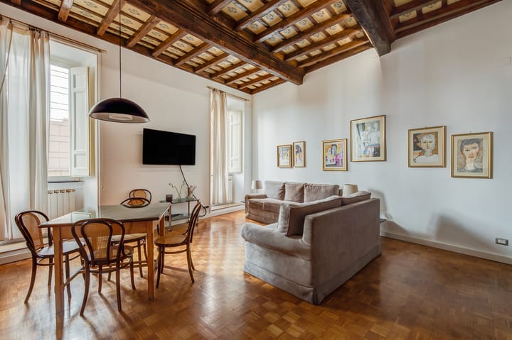 Stay in the best homes in Rome Capital, Lazio, Italy | Plum Guide