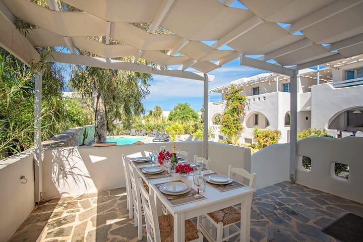 Stay in the best homes in Naxos, Greece | Plum Guide