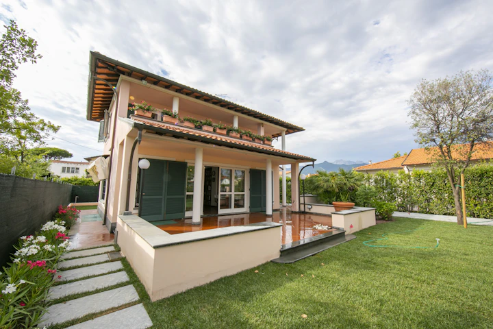 Ode to Tuscany, Forte dei Marmi, Lucca | Plum Guide