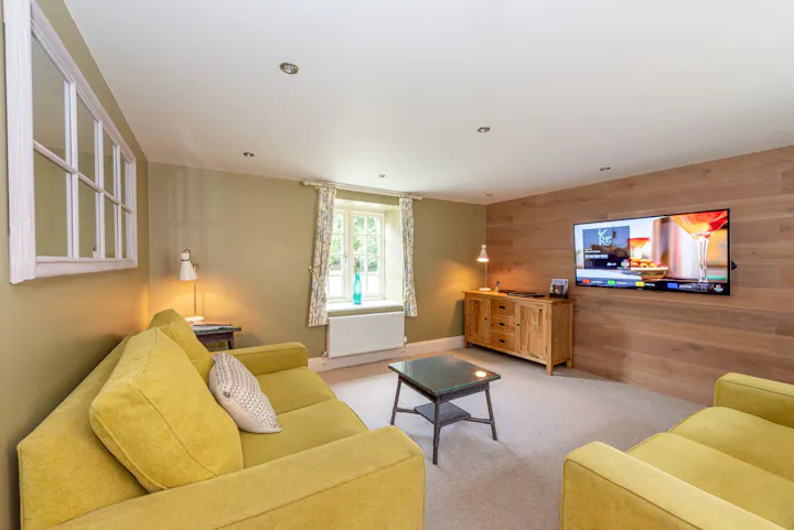 Sandy Reach, Whitby, North Yorkshire | Plum Guide