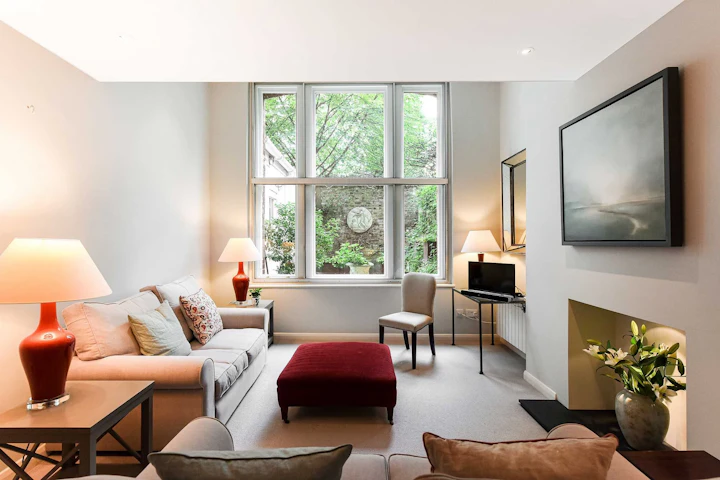 The Chelsea Street, Chelsea, London | Plum Guide