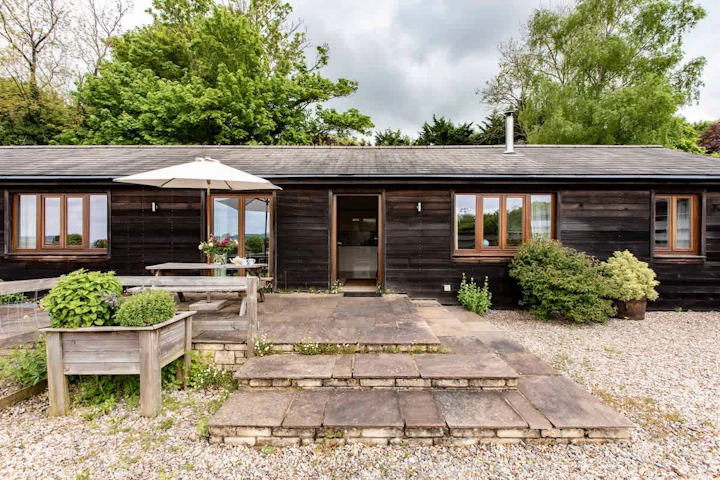 The Box Hill Barn, Wiltshire, England | Plum Guide