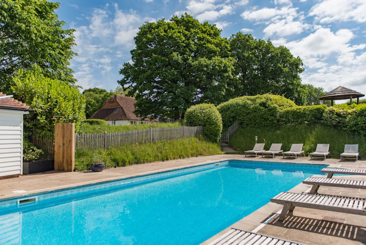 Standen Farm Lower, Kent, England | Plum Guide