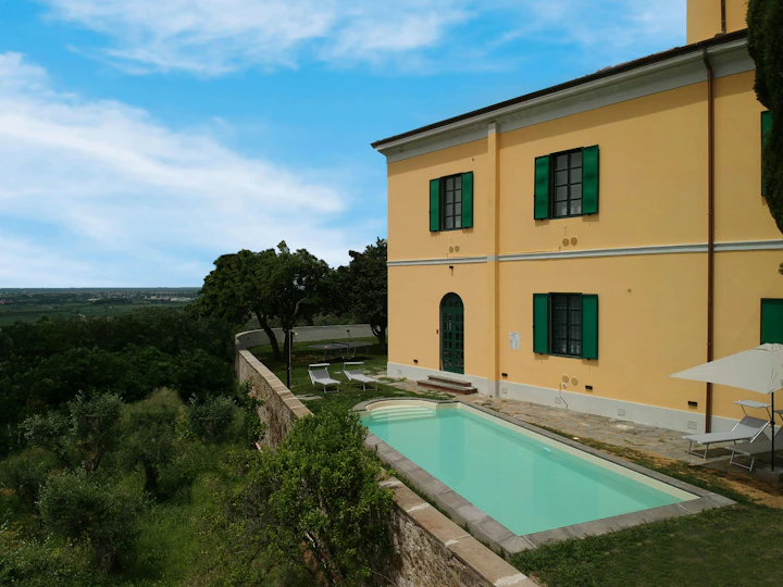 Ochre & Pink, Lucca, Tuscany | Plum Guide