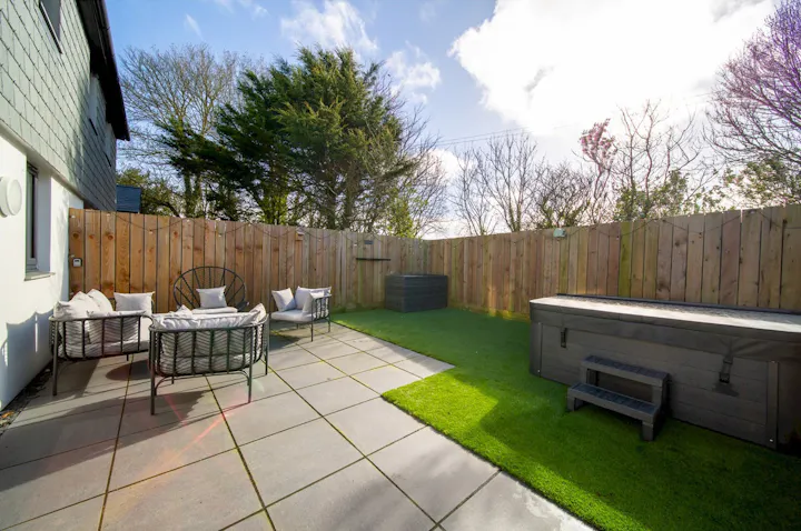 Sail Master, Cornwall, England | Plum Guide