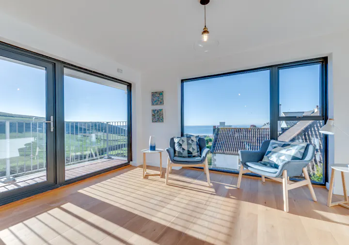 The Sheltering Sea, Woolacombe, Devon | Plum Guide