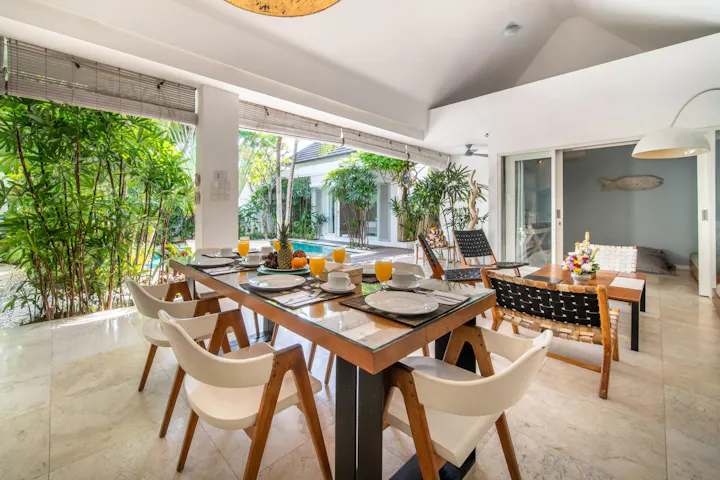 A Golden Crescent, Seminyak, Kuta | Plum Guide