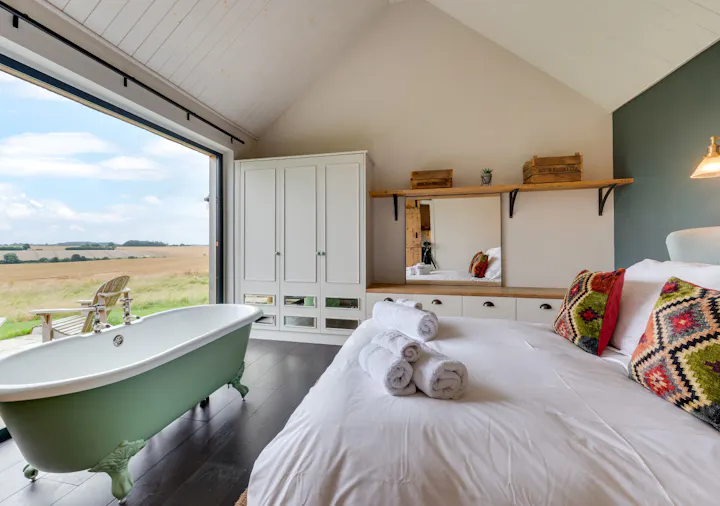 The Sunlight Bath, Suffolk, England | Plum Guide