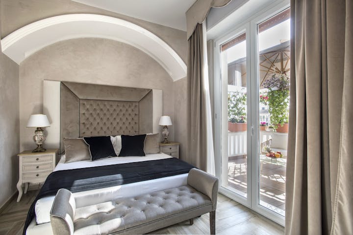 Stay in the best homes in Rome Capital, Lazio, Italy | Plum Guide