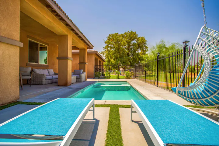 Sunsets Over the Mountains, Riverside County | Plum Guide