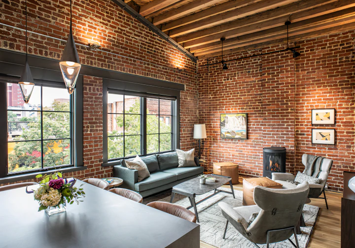 Chestnut Bricks, North Carolina, United States | Plum Guide