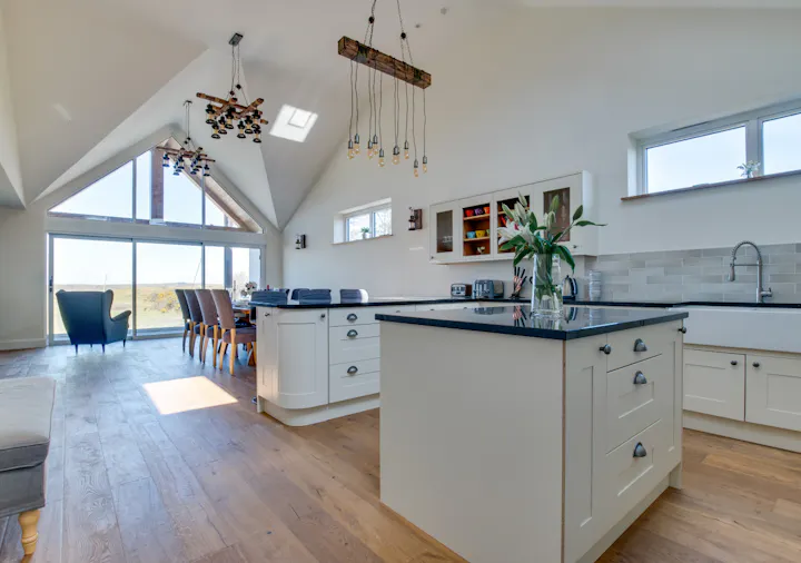 Milton, Swansea, Wales | Plum Guide