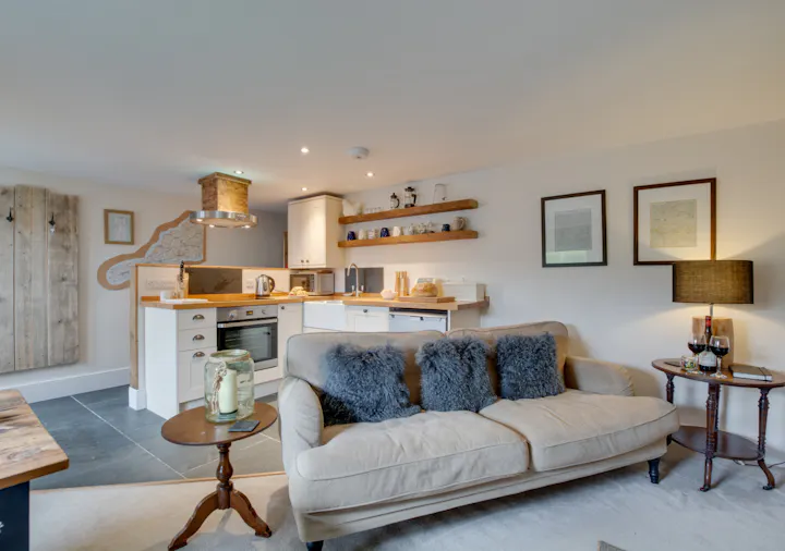 Pebble, Cornwall, England | Plum Guide