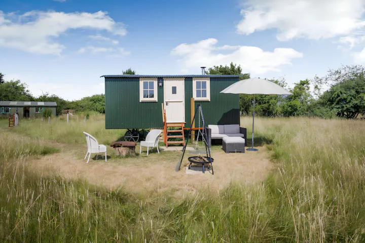 Hideaway Hut, Oxfordshire, England | Plum Guide