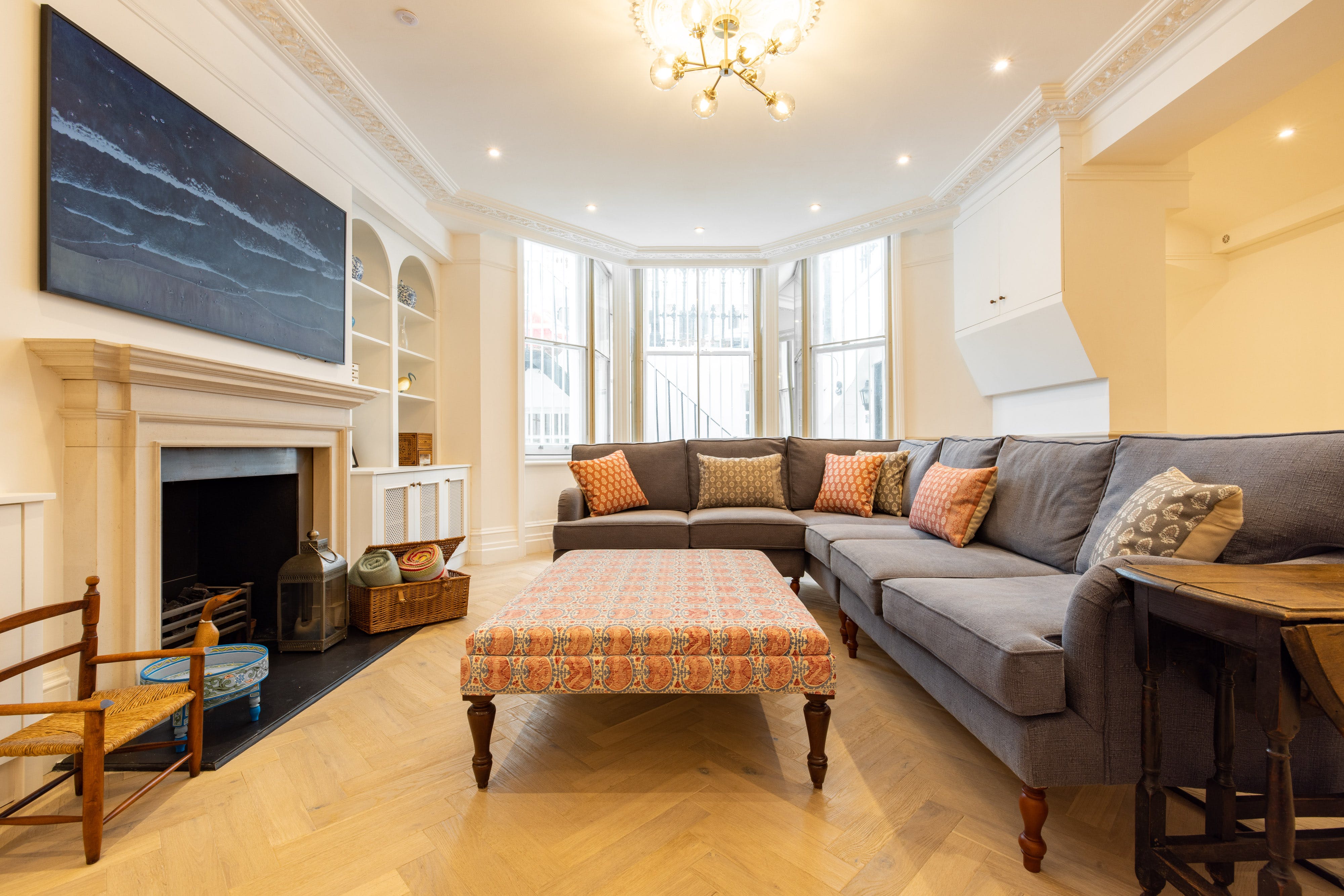 The Victorian Window, Kensington, London | Plum Guide