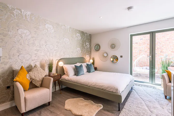 Effervescing Elephant, York, England | Plum Guide