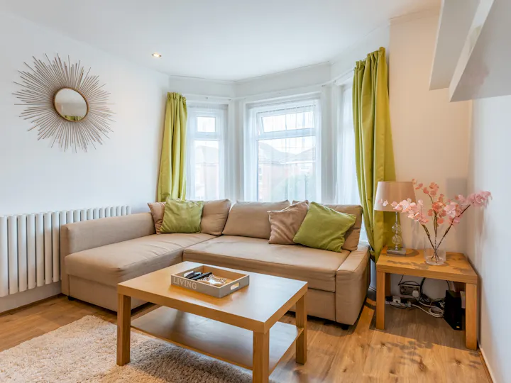 Jump Up, Bournemouth, Dorset | Plum Guide