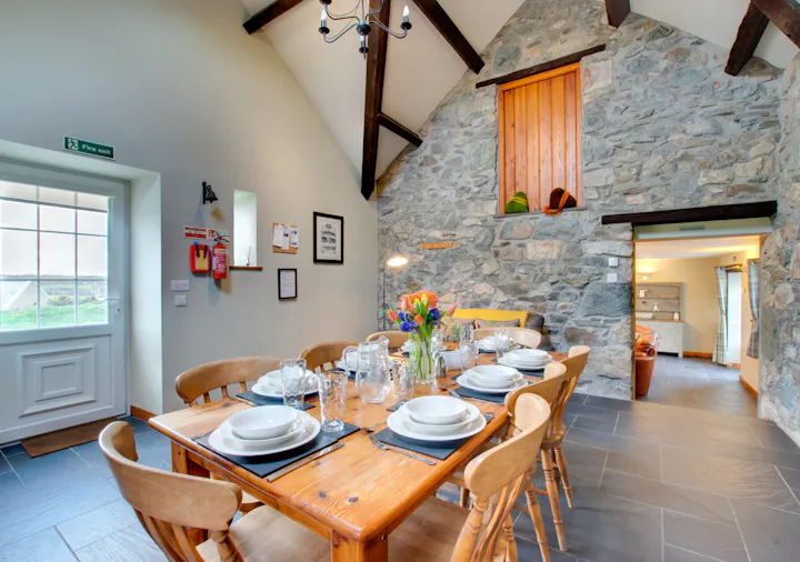 Coastal Symphony, Botwnnog, Pwllheli | Plum Guide