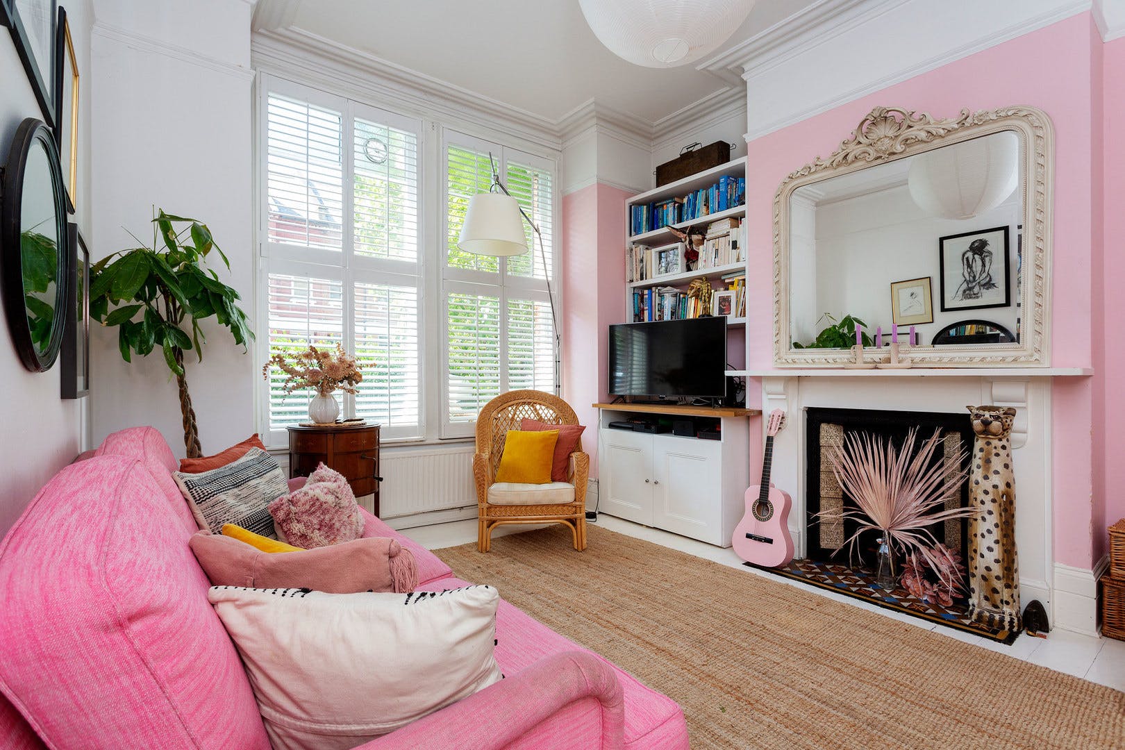 The London Connection, London, England | Plum Guide