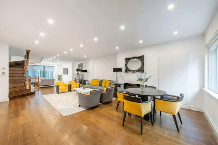 The Sloane House, Chelsea, London | Plum Guide
