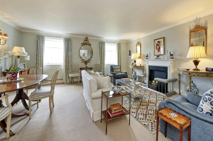 Floral Flair, South Kensington, London | Plum Guide