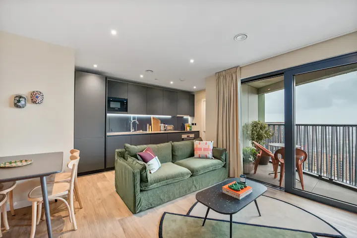 Classic Love, Tower Hamlets, London | Plum Guide