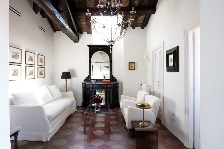 Stay in the best homes in Rome Capital, Lazio, Italy | Plum Guide