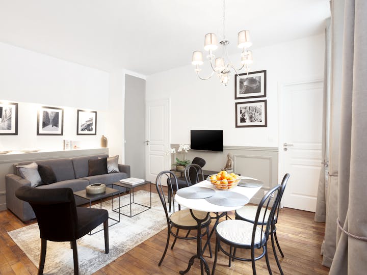 Top Short Stay Rentals in Paris, France | Plum Guide