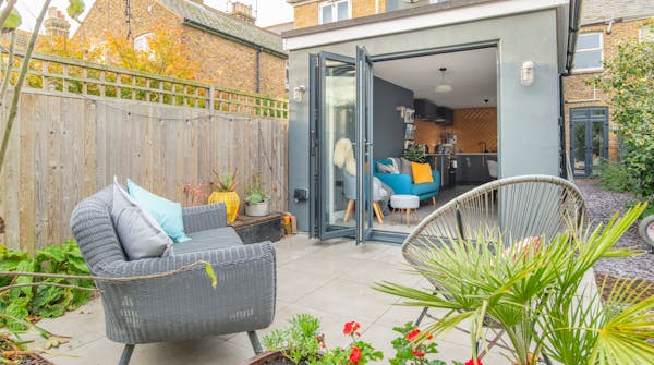 Magic Eight - Whitstable Beach