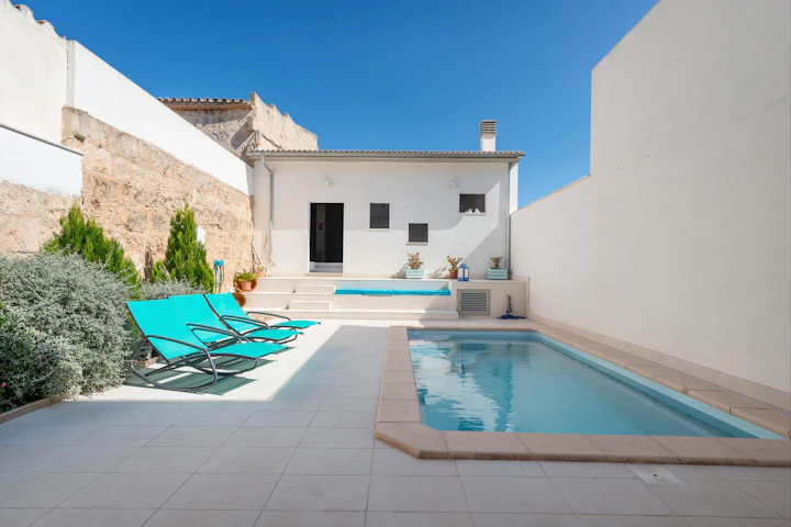 Aqua Breeze, Muro, Majorca | Plum Guide