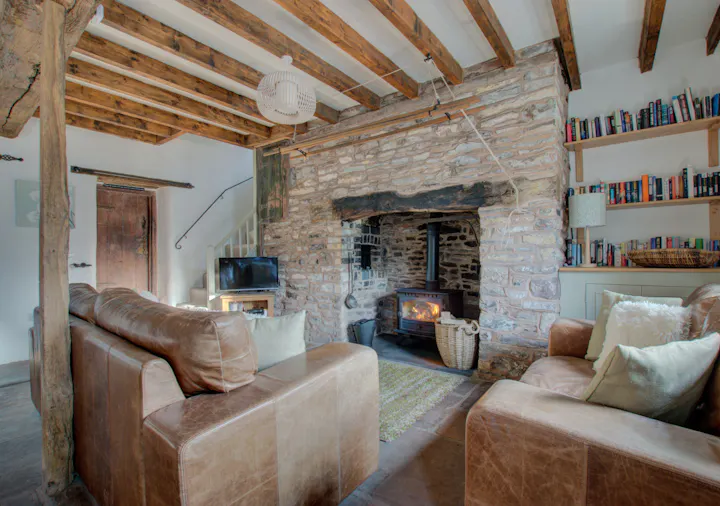 Roasty Toasty, Powys, Wales | Plum Guide